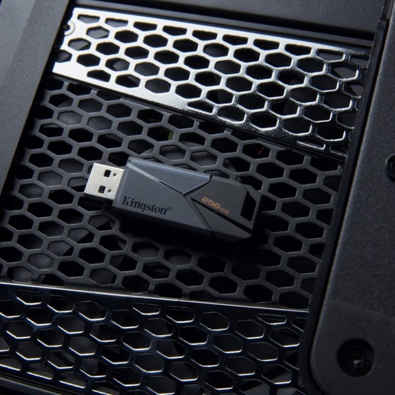 Kingston DataTraveler Exodia Onyx USB 3.2 Gen 1 Flash Drive - SweetLoot PC